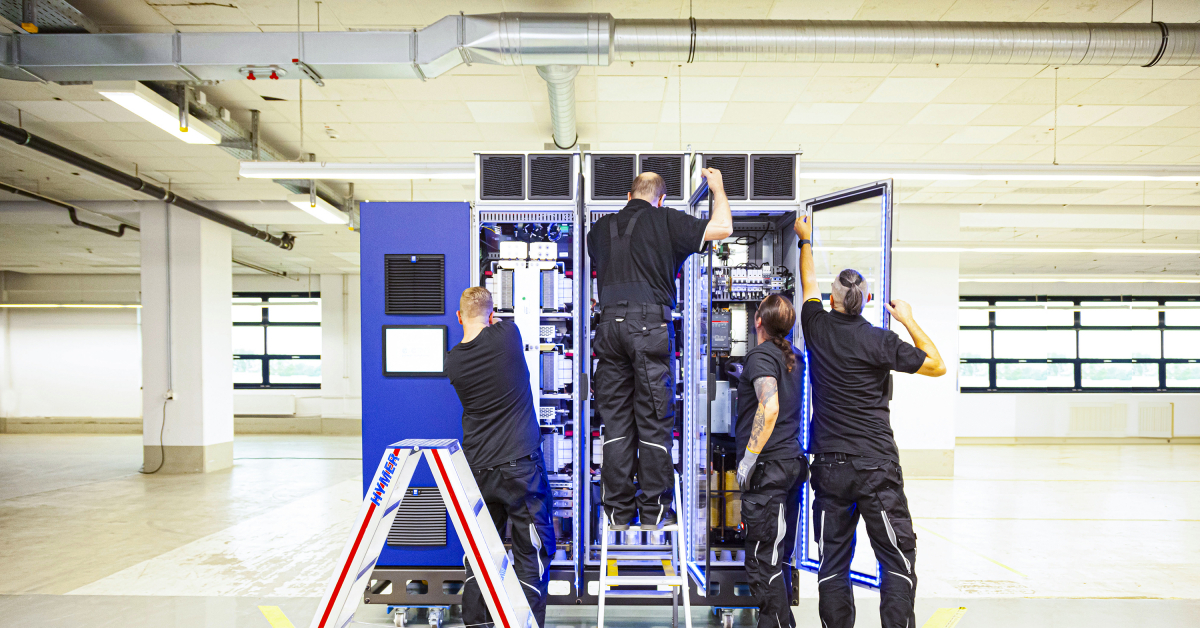 Highly Dynamic AC And DC Power Sources | e.con power solutions